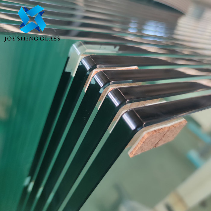 Customized 15mm Clear Tempered Glass For Terraces